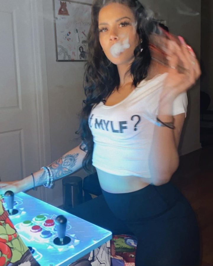 Introducing Ari Alectra Pornstar Interviews